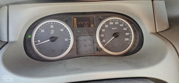 Opel Vivaro 2008 Mažeikiai, ar dzinēja tilpumu 2.00 L un nobraukumu 373 tūkst. km par 3300 €, foto 7 vietnē AUTOMOTO.COM.LV