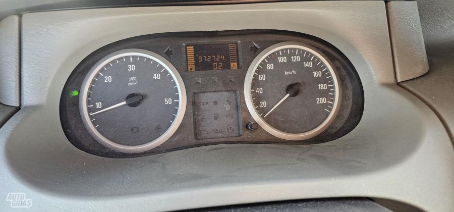 Opel Vivaro 2008 in Mazeikiai, with an engine capacity of 2.00 L and mileage of 373 thousand km for 3300 €, photo 8 on AUTOMOTO.COM.LV