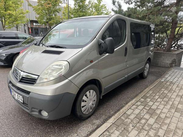 Opel Vivaro 2008 in Vilnius, with an engine capacity of 2.00 L and mileage of 647 thousand km for 2600 €, photo 1 on AUTOMOTO.COM.LV