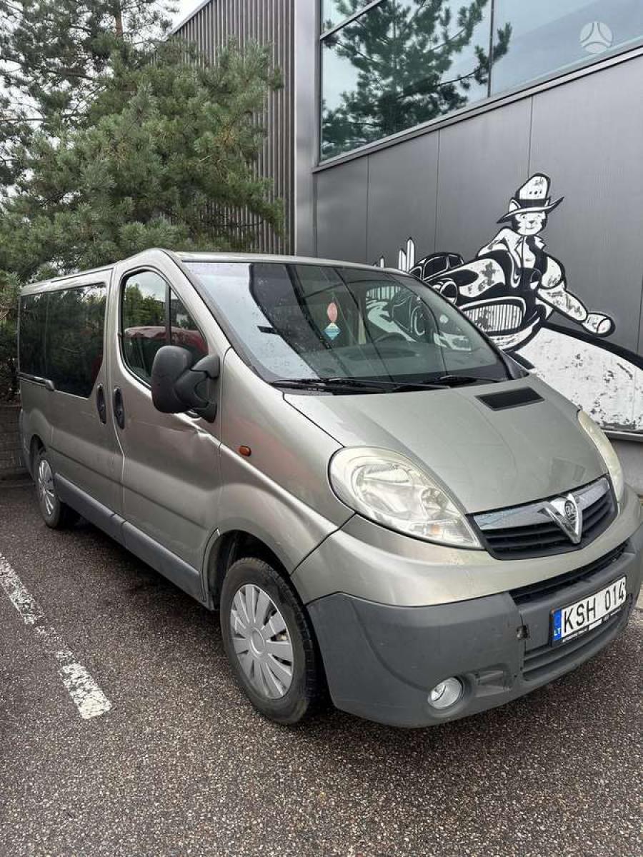Opel Vivaro 2008 Viļņa, ar dzinēja tilpumu 2.00 L un nobraukumu 647 tūkst. km par 2600 €, foto 3 vietnē AUTOMOTO.COM.LV