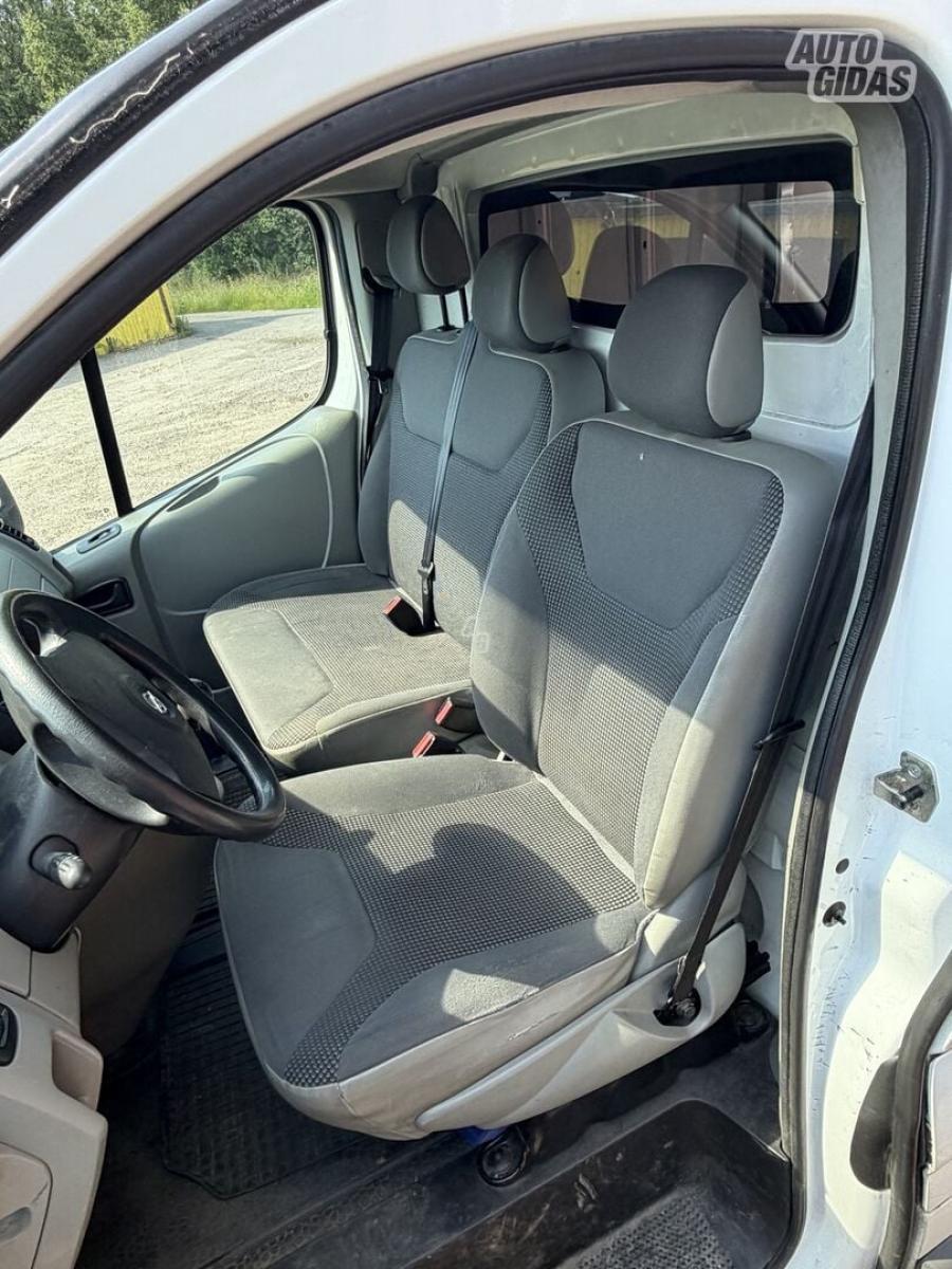 Opel Vivaro 2009 Kauņa, ar dzinēja tilpumu 2.00 L un nobraukumu 199 tūkst. km par 4500 €, foto 6 vietnē AUTOMOTO.COM.LV