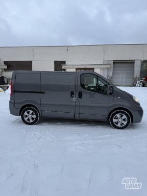 Opel Vivaro 2013 in Vilnius, with an engine capacity of 2.00 L and mileage of 322 thousand km for 4800 €, photo 2 on AUTOMOTO.COM.LV