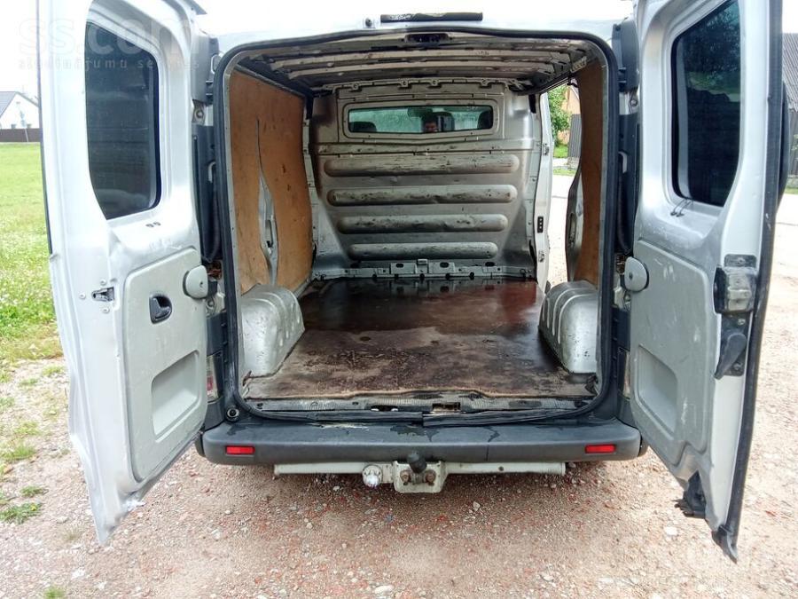 Opel Vivaro 2002 in Daugavpils, with an engine capacity of 1.90 L and mileage of 411 thousand km for 2200 €, photo 11 on AUTOMOTO.COM.LV