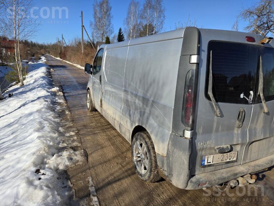 Opel Vivaro 2002 Rīga, ar dzinēja tilpumu 1.90 L un nobraukumu 350 tūkst. km par 1200 €, foto 5 vietnē AUTOMOTO.COM.LV