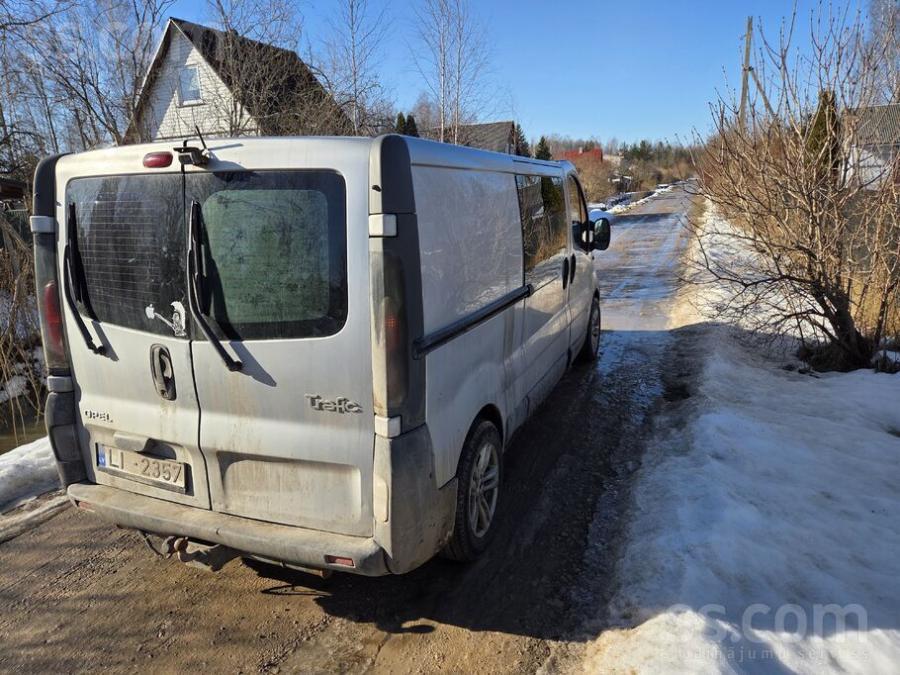 Opel Vivaro 2002 Rīga, ar dzinēja tilpumu 1.90 L un nobraukumu 350 tūkst. km par 1200 €, foto 6 vietnē AUTOMOTO.COM.LV