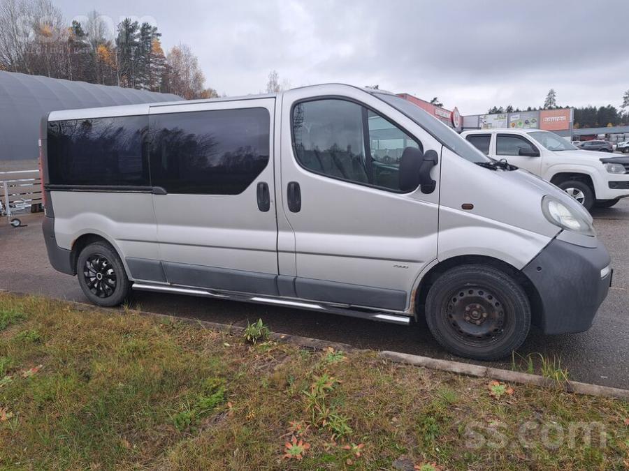 Opel Vivaro 2002 Rīga, ar dzinēja tilpumu 1.90 L un nobraukumu 503 tūkst. km par 2500 €, foto 5 vietnē AUTOMOTO.COM.LV
