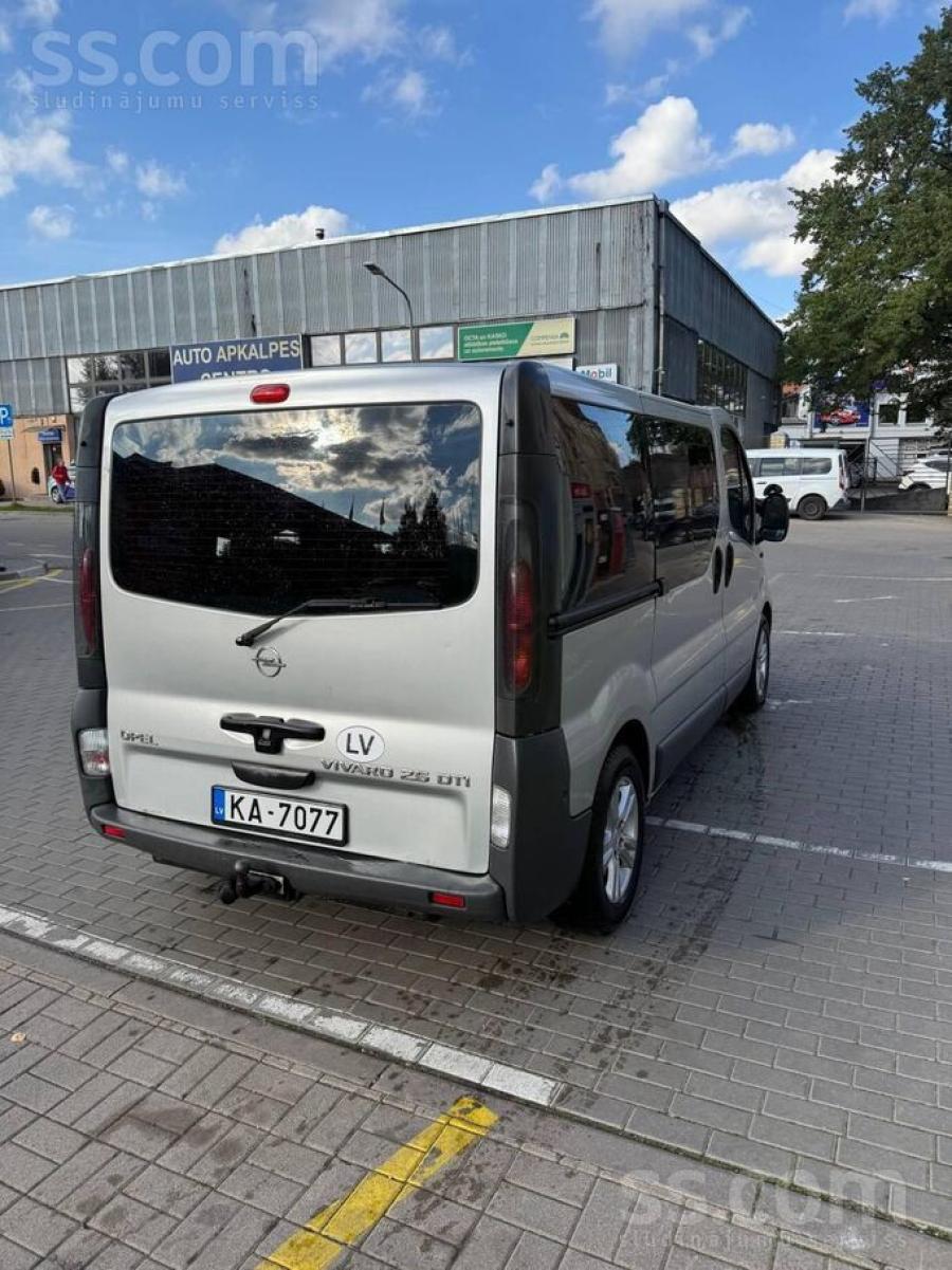 Opel Vivaro 2004 in Riga, with an engine capacity of 2.50 L and mileage of 305 thousand km for 5850 €, photo 2 on AUTOMOTO.COM.LV