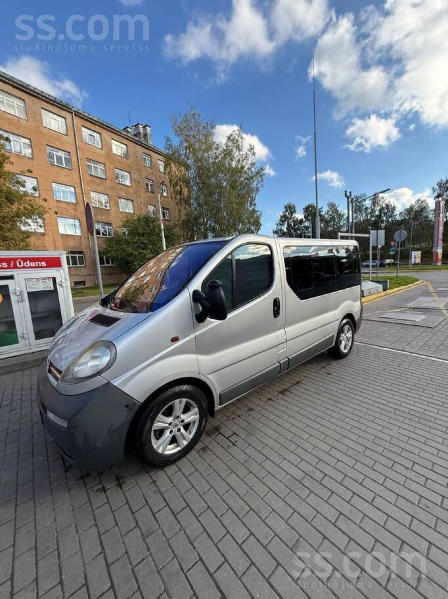 Opel Vivaro 2004 in Riga, with an engine capacity of 2.50 L and mileage of 305 thousand km for 5850 €, photo 11 on AUTOMOTO.COM.LV