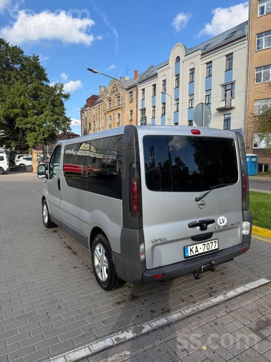 Opel Vivaro 2004 in Riga, with an engine capacity of 2.50 L and mileage of 305 thousand km for 5850 €, photo 13 on AUTOMOTO.COM.LV