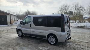 Opel Vivaro 2004 Dobele, ar dzinēja tilpumu 2.50 L un nobraukumu 405 tūkst. km par 4150 €, foto 4 vietnē AUTOMOTO.COM.LV