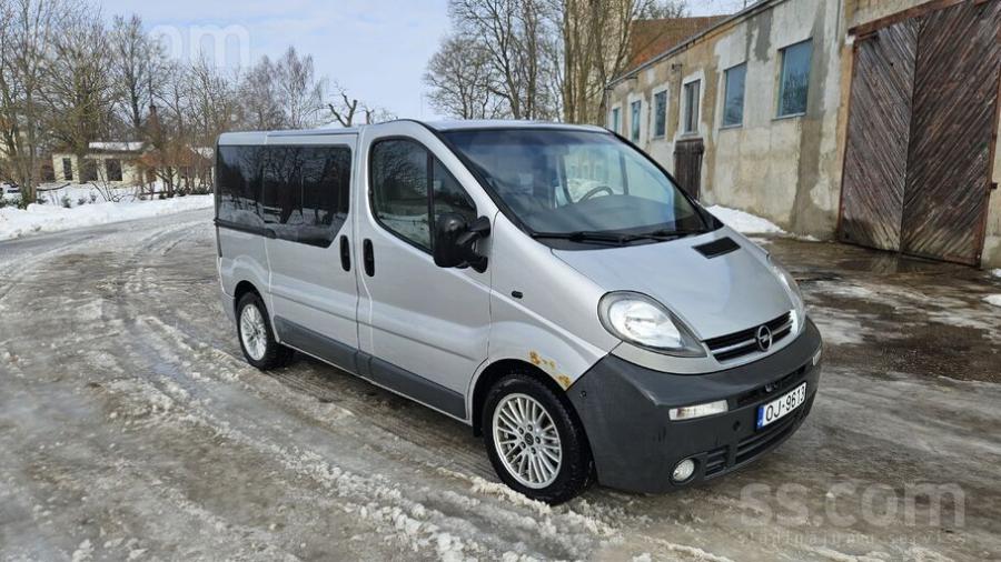 Opel Vivaro 2004 Dobele, ar dzinēja tilpumu 2.50 L un nobraukumu 405 tūkst. km par 4150 €, foto 7 vietnē AUTOMOTO.COM.LV