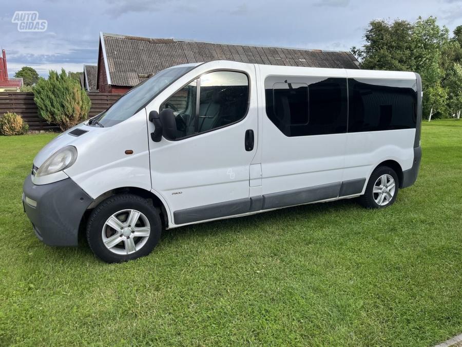 Opel Vivaro 2004 in Birzai, with an engine capacity of 1.90 L and mileage of 480 thousand km for 3400 €, photo 3 on AUTOMOTO.COM.LV