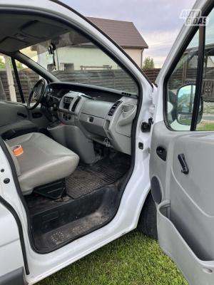 Opel Vivaro 2004 in Birzai, with an engine capacity of 1.90 L and mileage of 480 thousand km for 3400 €, photo 8 on AUTOMOTO.COM.LV