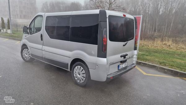Opel Vivaro 2005 in Vilnius, with an engine capacity of 2.50 L and mileage of 334 thousand km for 4700 €, photo 7 on AUTOMOTO.COM.LV