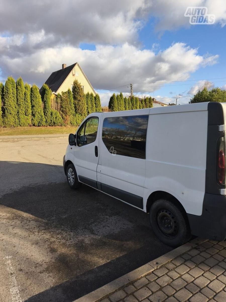 Opel Vivaro 2005 in Utena, with an engine capacity of 1.90 L and mileage of 335 thousand km for 3500 €, photo 5 on AUTOMOTO.COM.LV