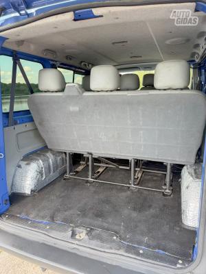 Opel Vivaro 2005 in Kaunas, with an engine capacity of 2.50 L and mileage of 186 thousand km for 4999 €, photo 11 on AUTOMOTO.COM.LV
