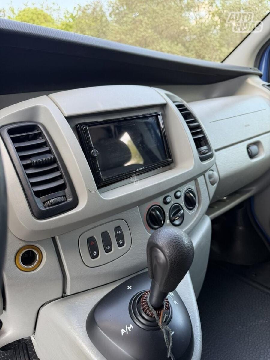 Opel Vivaro 2005 in Kaunas, with an engine capacity of 2.50 L and mileage of 186 thousand km for 4999 €, photo 13 on AUTOMOTO.COM.LV
