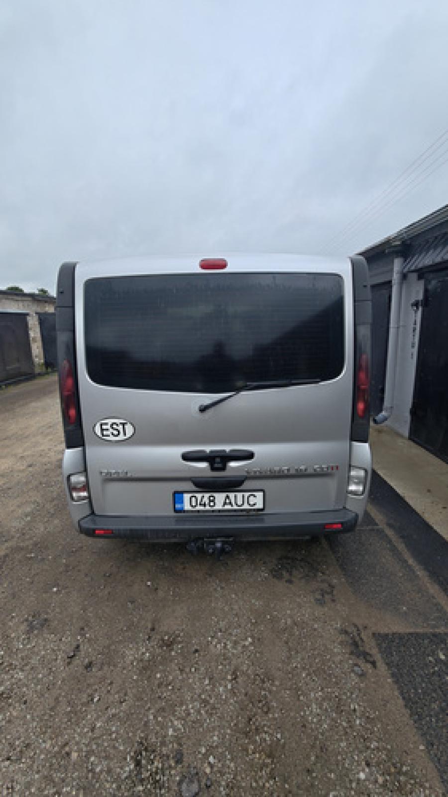 Opel Vivaro 2005 Kohtla-Jerve, ar dzinēja tilpumu 0.00 L un nobraukumu 370 tūkst. km par 4600 €, foto 3 vietnē AUTOMOTO.COM.LV