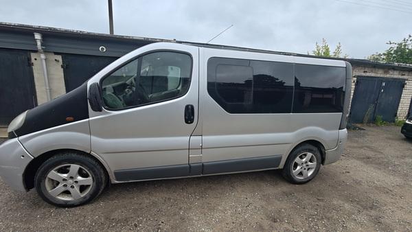 Opel Vivaro 2005 Kohtla-Jerve, ar dzinēja tilpumu 0.00 L un nobraukumu 370 tūkst. km par 4600 €, foto 3 vietnē AUTOMOTO.COM.LV