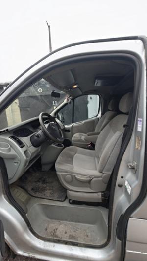 Opel Vivaro 2005 Kohtla-Jerve, ar dzinēja tilpumu 0.00 L un nobraukumu 370 tūkst. km par 4600 €, foto 6 vietnē AUTOMOTO.COM.LV