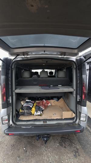 Opel Vivaro 2005 Kohtla-Jerve, ar dzinēja tilpumu 0.00 L un nobraukumu 370 tūkst. km par 4600 €, foto 9 vietnē AUTOMOTO.COM.LV