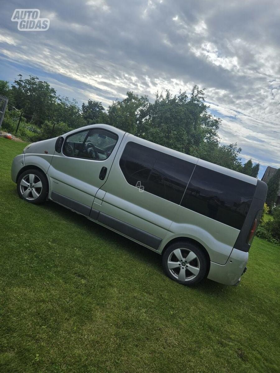 Opel Vivaro 2005 in Vilnius, with an engine capacity of 2.50 L and mileage of 360 thousand km for 4500 €, photo 1 on AUTOMOTO.COM.LV