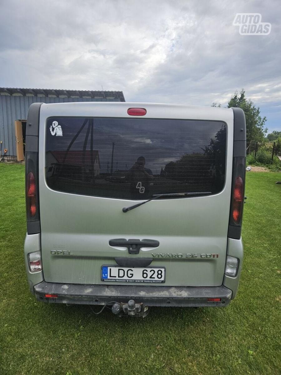 Opel Vivaro 2005 in Vilnius, with an engine capacity of 2.50 L and mileage of 360 thousand km for 4500 €, photo 4 on AUTOMOTO.COM.LV