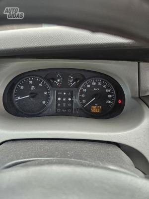 Opel Vivaro 2005 in Vilnius, with an engine capacity of 2.50 L and mileage of 360 thousand km for 4500 €, photo 8 on AUTOMOTO.COM.LV