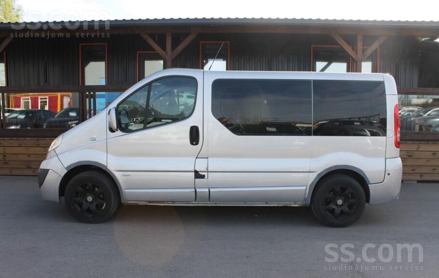 Opel Vivaro 2006 in Riga, with an engine capacity of 2.00 L and mileage of 0 thousand km for 3790 €, photo 9 on AUTOMOTO.COM.LV