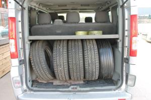 Opel Vivaro 2006 in Riga, with an engine capacity of 2.00 L and mileage of 0 thousand km for 3790 €, photo 15 on AUTOMOTO.COM.LV