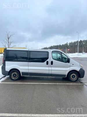 Opel Vivaro 2006 Rīga, ar dzinēja tilpumu 1.90 L un nobraukumu 335 tūkst. km par 4150 €, foto 3 vietnē AUTOMOTO.COM.LV