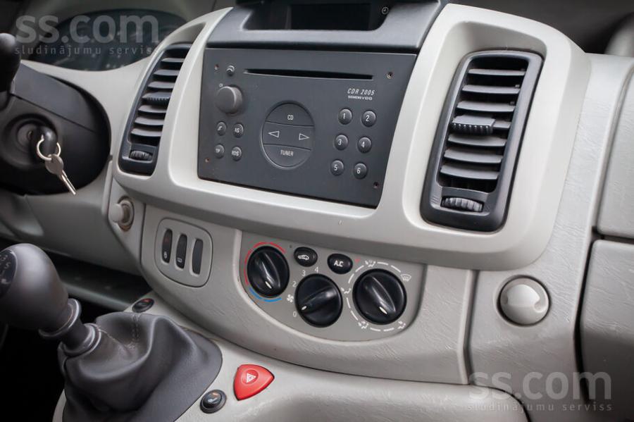 Opel Vivaro 2006 Tukums, ar dzinēja tilpumu 1.90 L un nobraukumu 215 tūkst. km par 3990 €, foto 12 vietnē AUTOMOTO.COM.LV