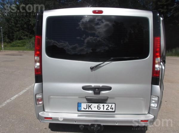 Opel Vivaro 2007 in Ogre, with an engine capacity of 2.50 L and mileage of 296 thousand km for 13700 €, photo 3 on AUTOMOTO.COM.LV