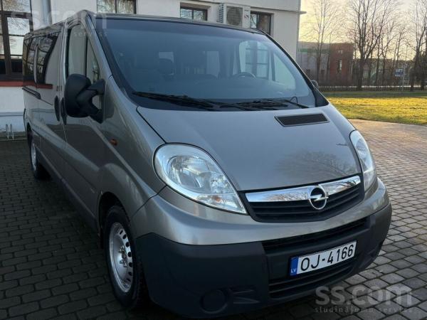 Opel Vivaro 2007 in Jelgava, with an engine capacity of 2.50 L and mileage of 282 thousand km for 7700 €, photo 1 on AUTOMOTO.COM.LV