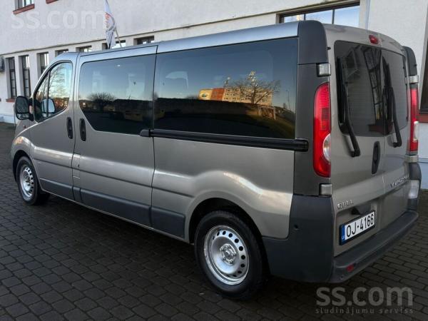 Opel Vivaro 2007 in Jelgava, with an engine capacity of 2.50 L and mileage of 282 thousand km for 7700 €, photo 4 on AUTOMOTO.COM.LV