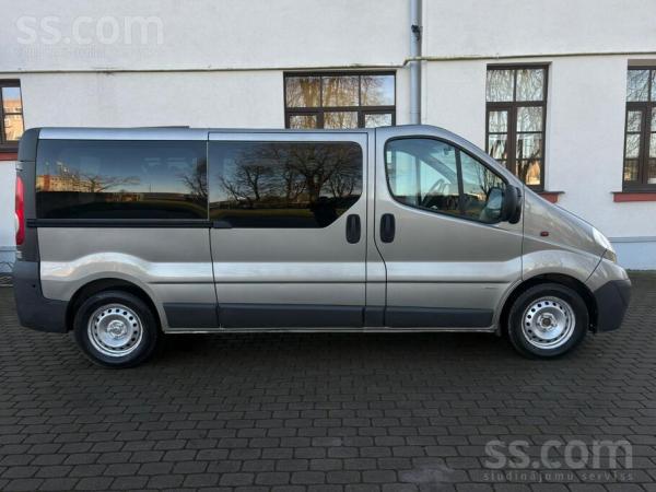 Opel Vivaro 2007 in Jelgava, with an engine capacity of 2.50 L and mileage of 282 thousand km for 7700 €, photo 6 on AUTOMOTO.COM.LV