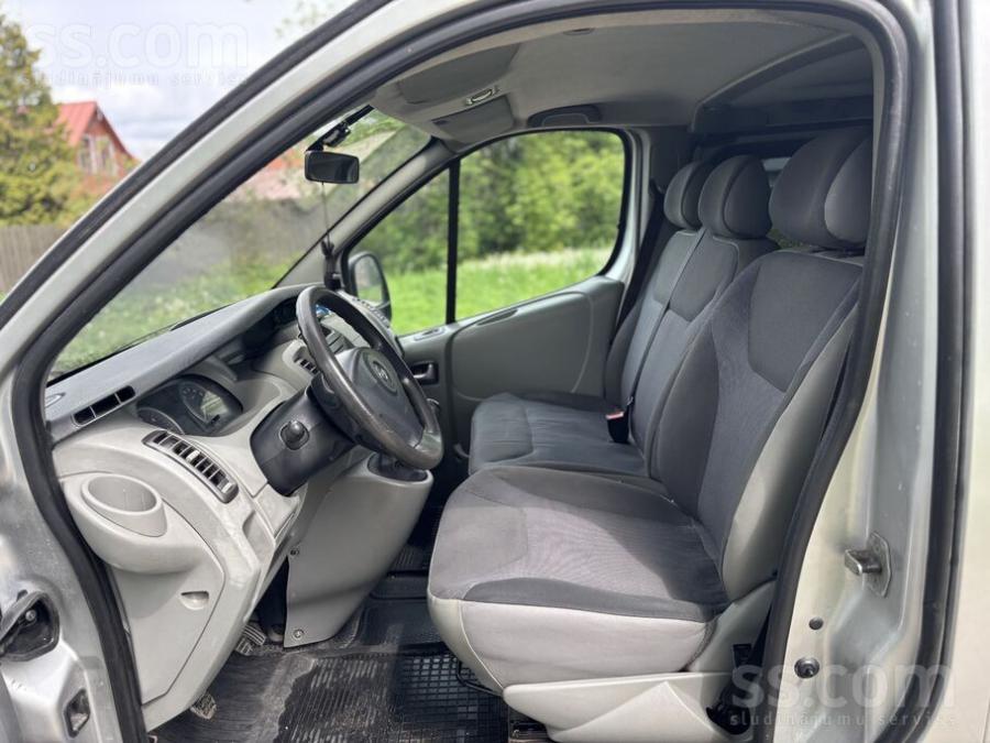 Opel Vivaro 2007 Jelgava, ar dzinēja tilpumu 2.00 L un nobraukumu 301 tūkst. km par 5800 €, foto 8 vietnē AUTOMOTO.COM.LV