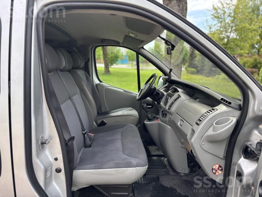 Opel Vivaro 2007 Jelgava, ar dzinēja tilpumu 2.00 L un nobraukumu 301 tūkst. km par 5800 €, foto 12 vietnē AUTOMOTO.COM.LV