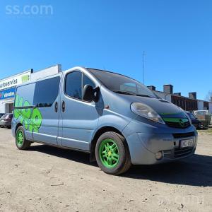 Opel Vivaro 2007 in Riga, with an engine capacity of 2.50 L and mileage of 325 thousand km for 6999 €, photo 3 on AUTOMOTO.COM.LV