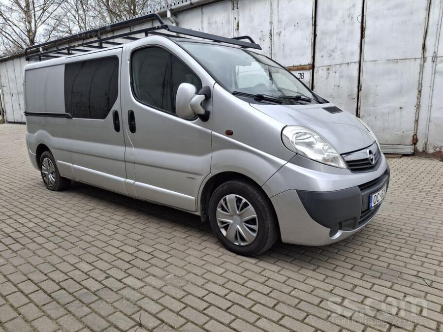 Opel Vivaro 2008 in Riga, with an engine capacity of 2.50 L and mileage of 287 thousand km for 3990 €, photo 3 on AUTOMOTO.COM.LV