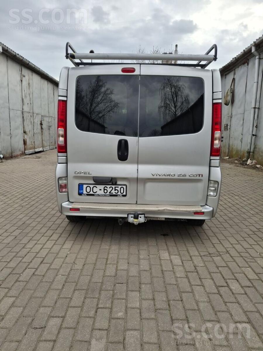 Opel Vivaro 2008 in Riga, with an engine capacity of 2.50 L and mileage of 287 thousand km for 3990 €, photo 5 on AUTOMOTO.COM.LV