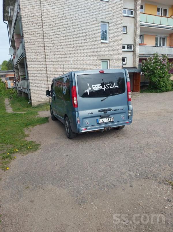 Opel Vivaro 2008 in Daugavpils, with an engine capacity of 2.50 L and mileage of 39 thousand km for 14762 €, photo 6 on AUTOMOTO.COM.LV