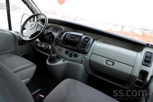 Opel Vivaro 2008 in Tukums, with an engine capacity of 2.00 L and mileage of 0 thousand km for 4690 €, photo 7 on AUTOMOTO.COM.LV