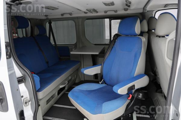 Opel Vivaro 2008 in Tukums, with an engine capacity of 2.50 L and mileage of 197 thousand km for 11000 €, photo 9 on AUTOMOTO.COM.LV