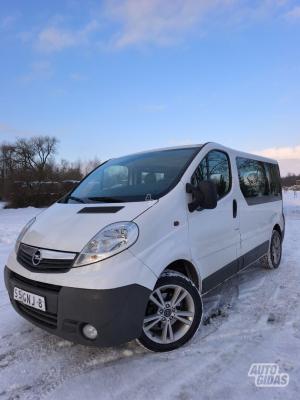 Opel Vivaro 2008 in Pakruojis, with an engine capacity of 2.00 L and mileage of 348 thousand km for 6200 €, photo 3 on AUTOMOTO.COM.LV