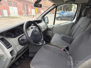 Opel Vivaro 2008 Rīga, ar dzinēja tilpumu 2.00 L un nobraukumu 278 tūkst. km par 5790 €, foto 7 vietnē AUTOMOTO.COM.LV
