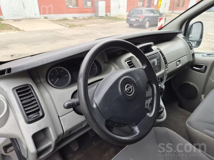 Opel Vivaro 2008 Rīga, ar dzinēja tilpumu 2.00 L un nobraukumu 278 tūkst. km par 5790 €, foto 8 vietnē AUTOMOTO.COM.LV