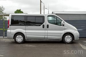 Opel Vivaro 2009 in Ogre, with an engine capacity of 2.50 L and mileage of 219 thousand km for 8900 €, photo 6 on AUTOMOTO.COM.LV