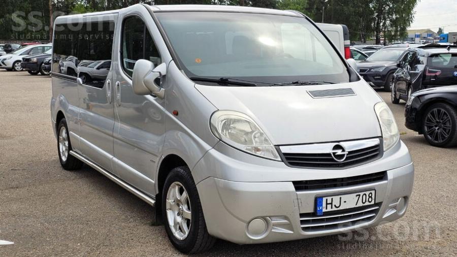 Opel Vivaro 2009 in Riga, with an engine capacity of 2.00 L and mileage of 301 thousand km for 6500 €, photo 1 on AUTOMOTO.COM.LV