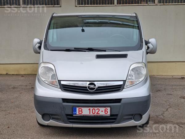 Opel Vivaro 2009 Ogre, ar dzinēja tilpumu 2.00 L un nobraukumu 267 tūkst. km par 6950 €, foto 2 vietnē AUTOMOTO.COM.LV